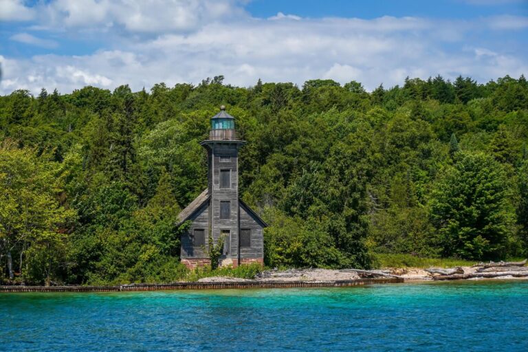 The 14 Most Beautiful Places To Go Camping In Michigan